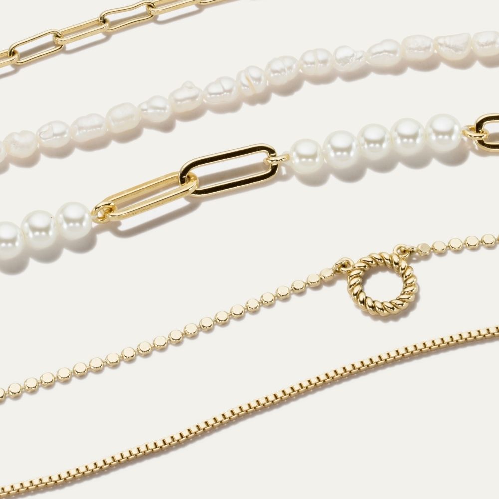 Understanding Gold Plating in Fashion Jewelry: Why Stella & Dot Stands